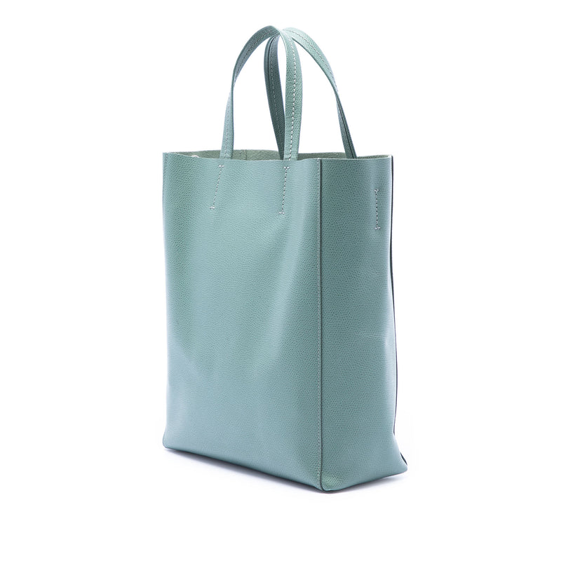 Pre-Owned Celine Small Grained Calfskin Vertical Cabas Tote · HEWI