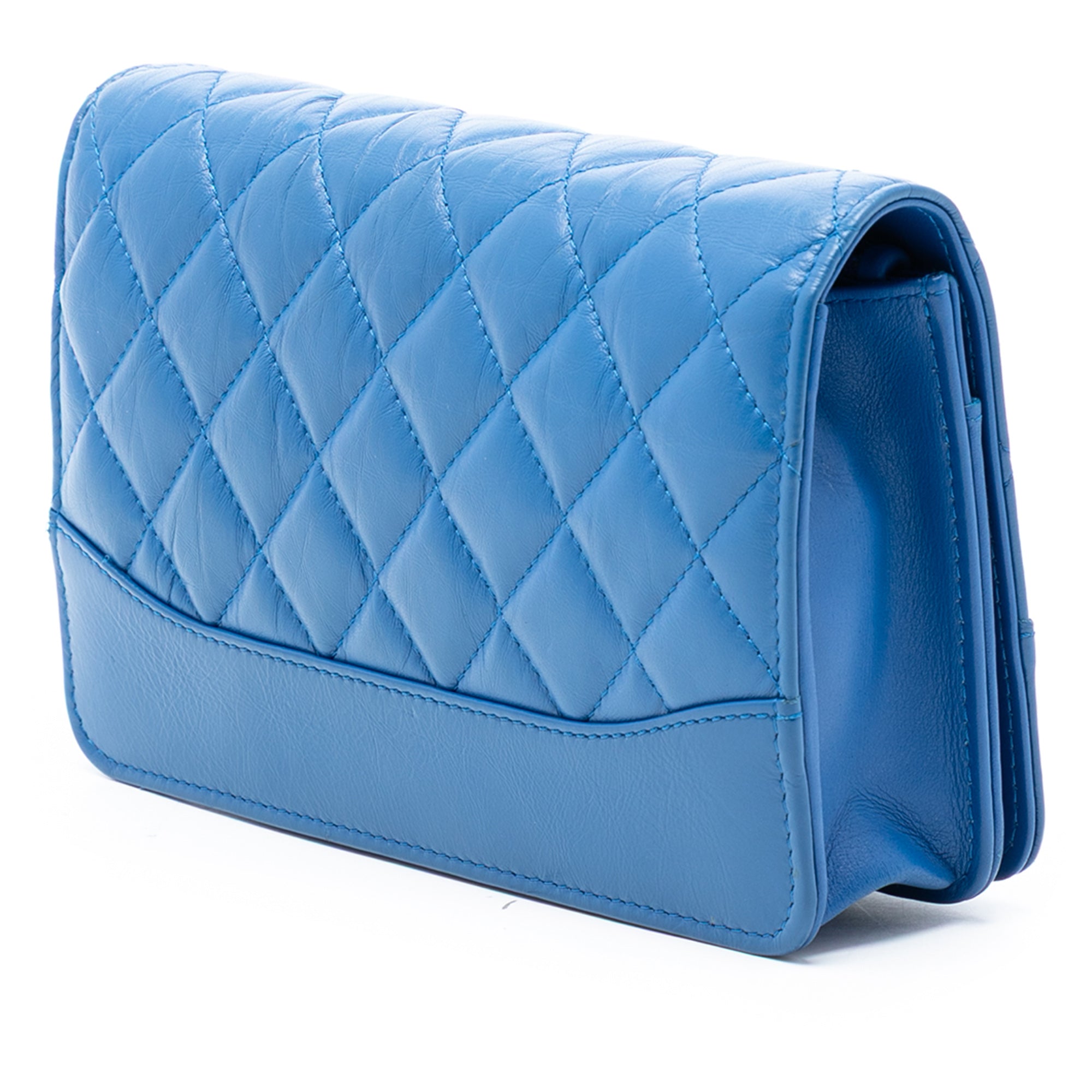 Quilted Aged Calfskin Gabrielle Wallet On Chain · HEWI
