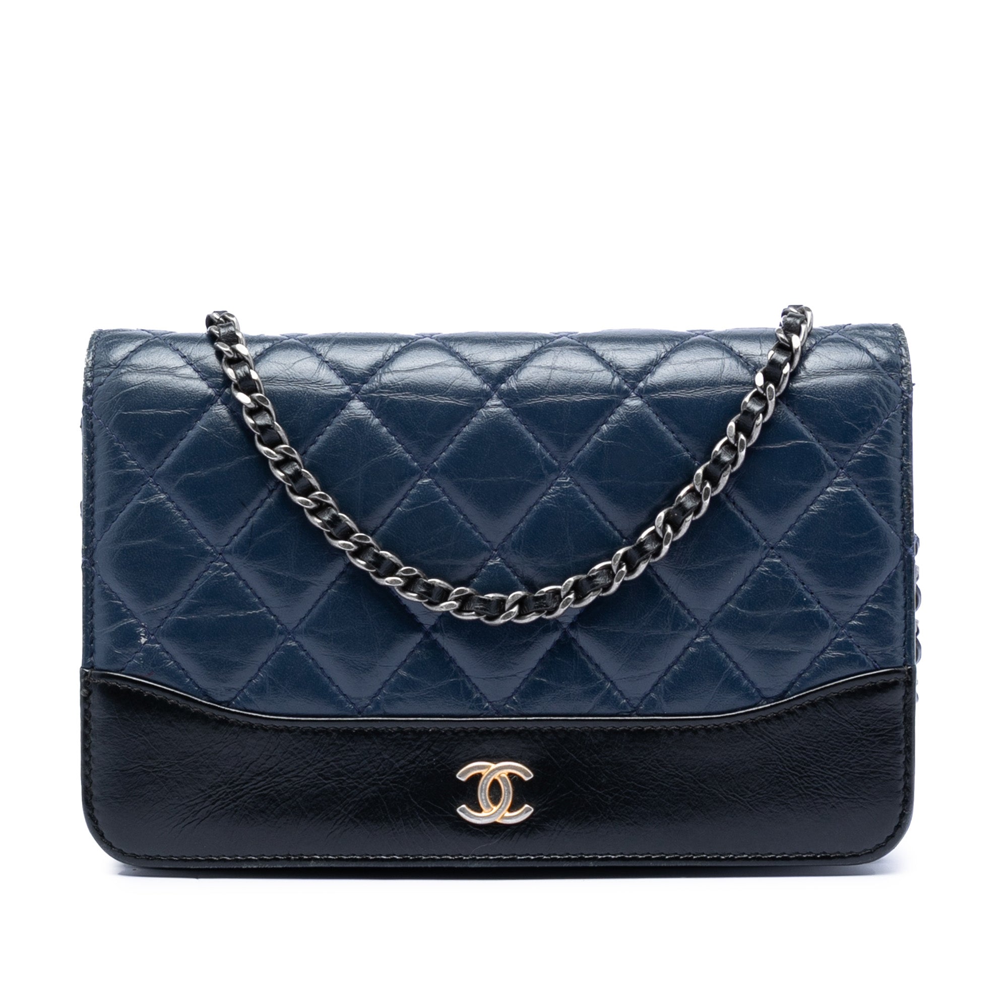 Quilted Aged Calfskin Gabrielle Wallet On Chain · HEWI